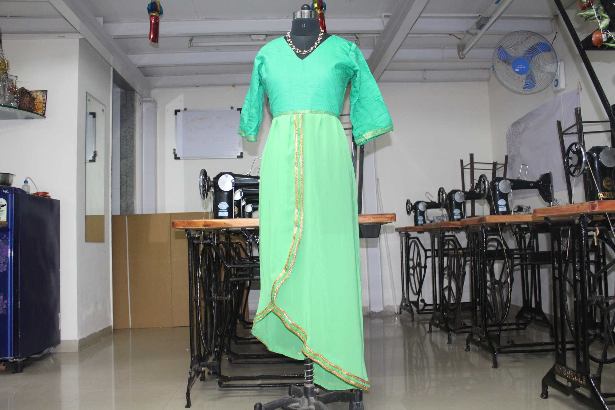 Deep Fashion Designing & Tailoring Institute - Institute | Dazzlerr